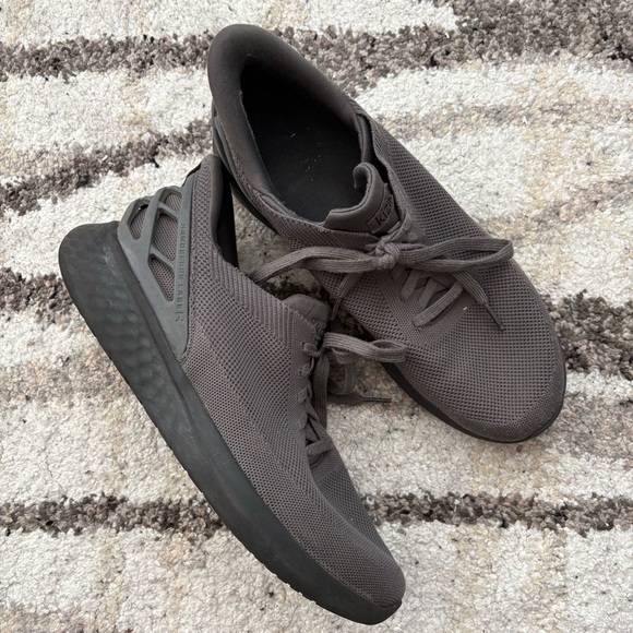 Kizik | Shoes | Mens Kizki Athens Graphite Sneakers | Poshmark